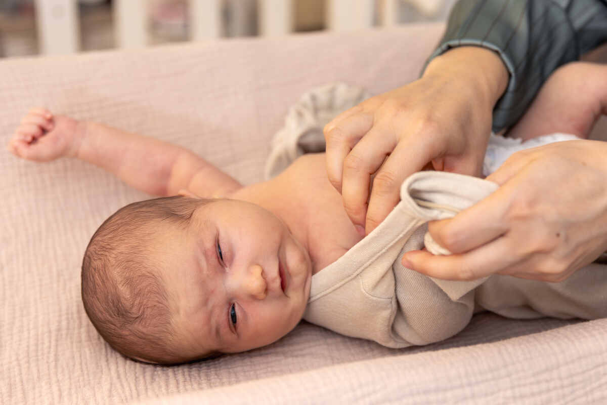 Safe Sponge Bath for Newborns | Essential Tips by Vity Care